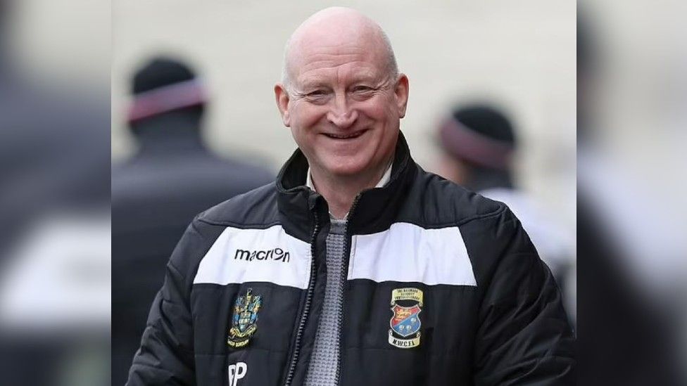 Bacup FC: Veteran football manager marks 25 years at club - BBC News