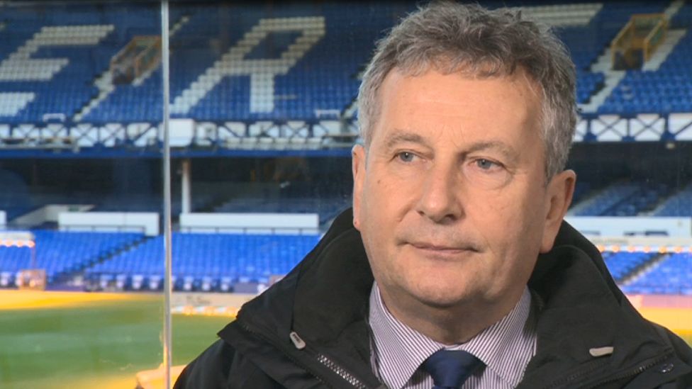 Merseyside Police horse sponsorship 'thin end of the wedge' - BBC News