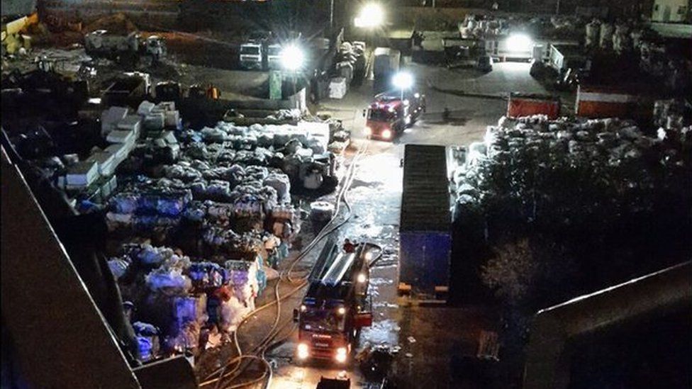 Derelict Smethwick factory damaged by fire - BBC News