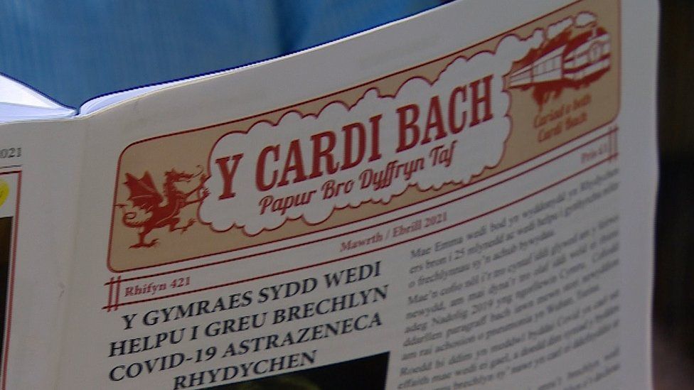 Llwyddiant papurau bro er gwaethaf her y pandemig - BBC Cymru Fyw