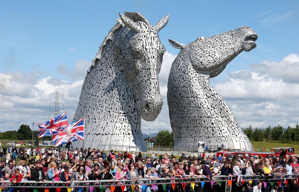 Queen unveils Scotland's newest canal at Helix project - BBC News