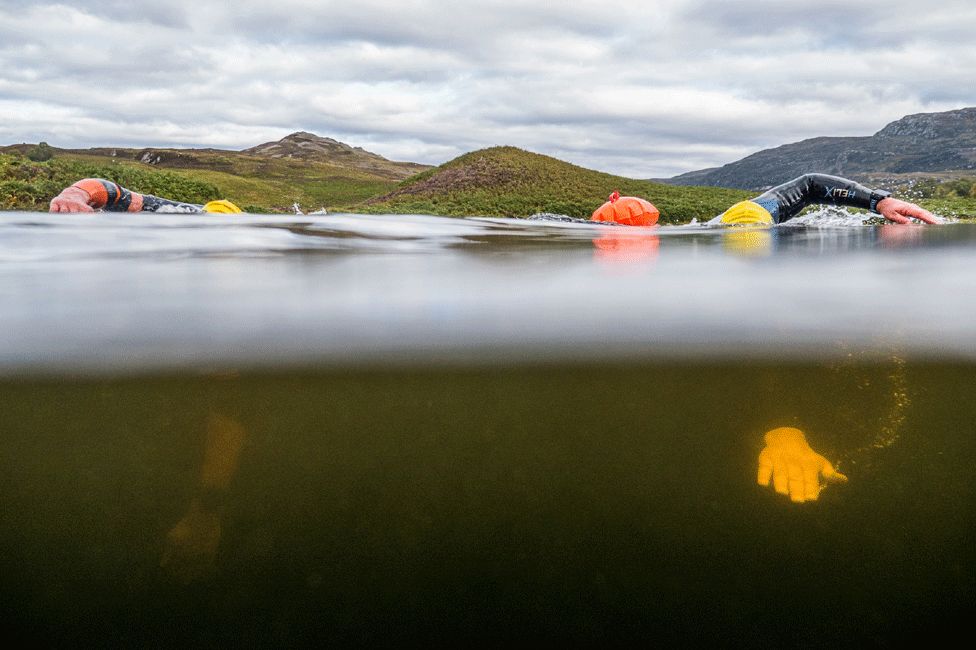 Isle of Barra set for new swimrun challenge - BBC News