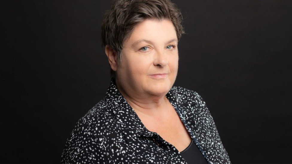 Julie Bindel: Council cancels author’s talk over trans views - BBC News