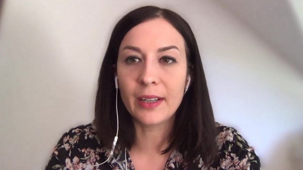 Budapest Pride stands up for LGBT rights in Hungary - BBC News