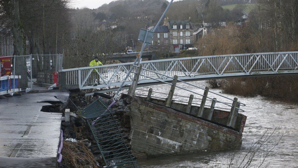 Borders flooding fight continues one year after storms - BBC News