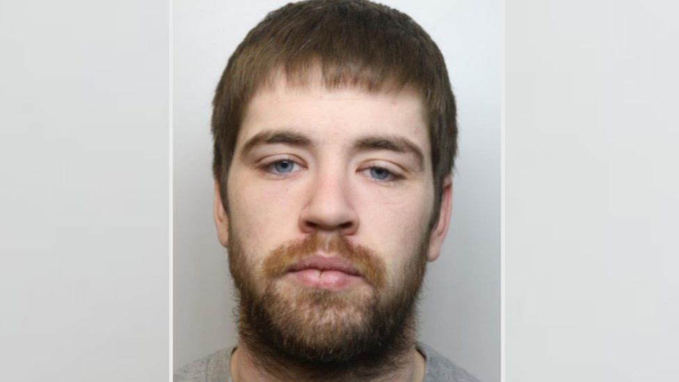 Swindon man admits murder after robbery victim dies - BBC News