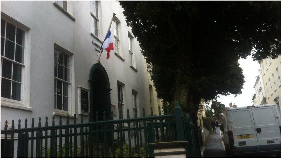 Paris Attacks Guernsey Border Checks On Passengers Stepped Up Bbc News