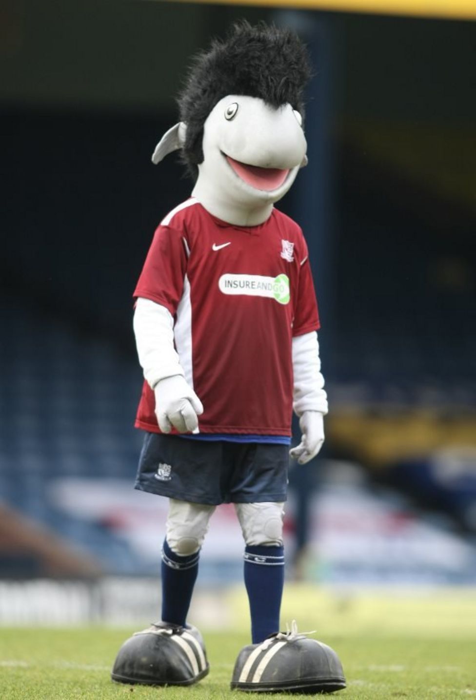 Say 'hi' to Crusty the Pie - Wigan's new mascot - BBC Newsround