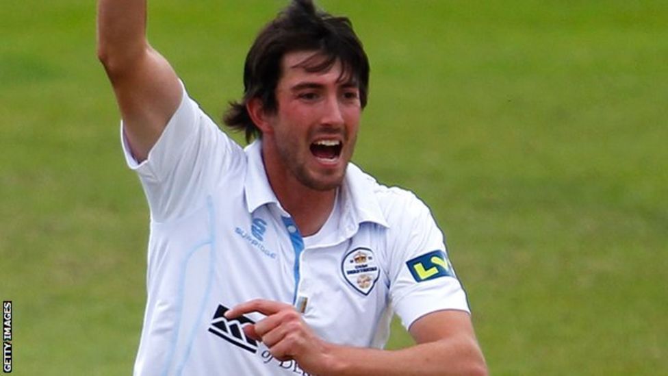 Ashes 2015: Mark Footitt in England's training squad - BBC Sport