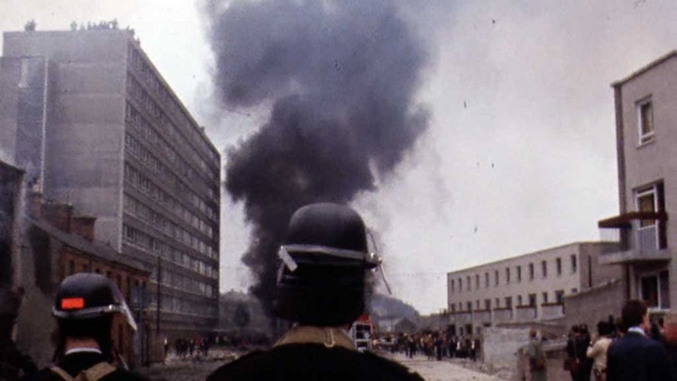 The Provisional IRA: How 1969 sparked deadly campaign - BBC News