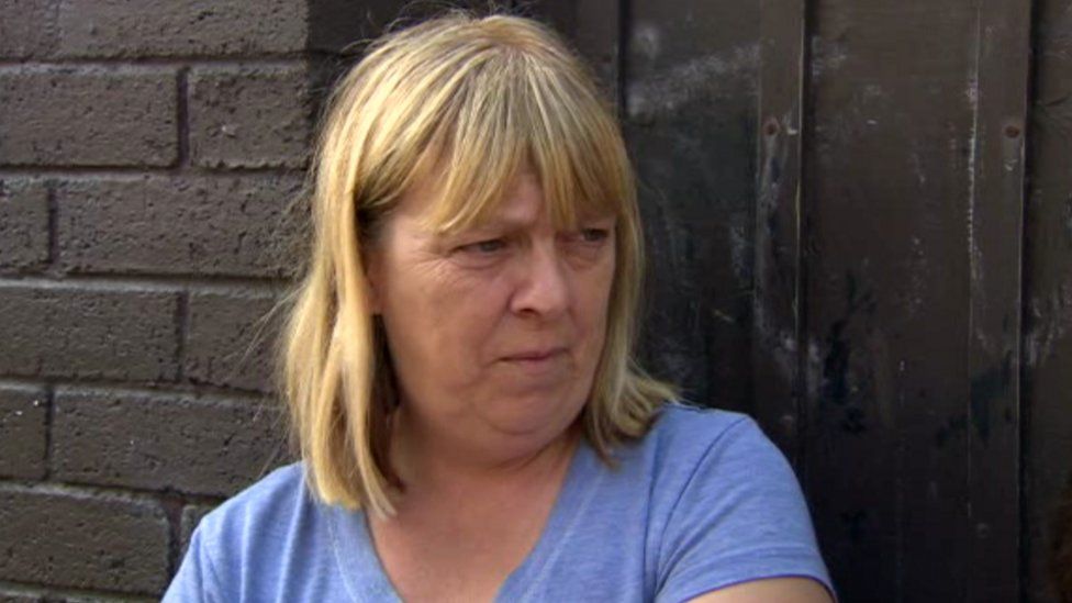 Man shot in both legs in west Belfast - BBC News