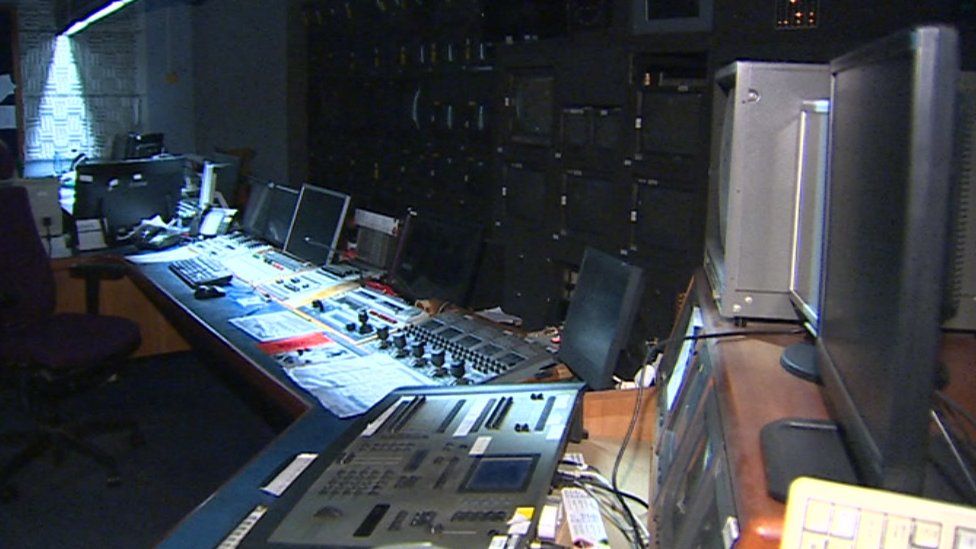 BBC Wales power cut disrupts TV and radio services - BBC News