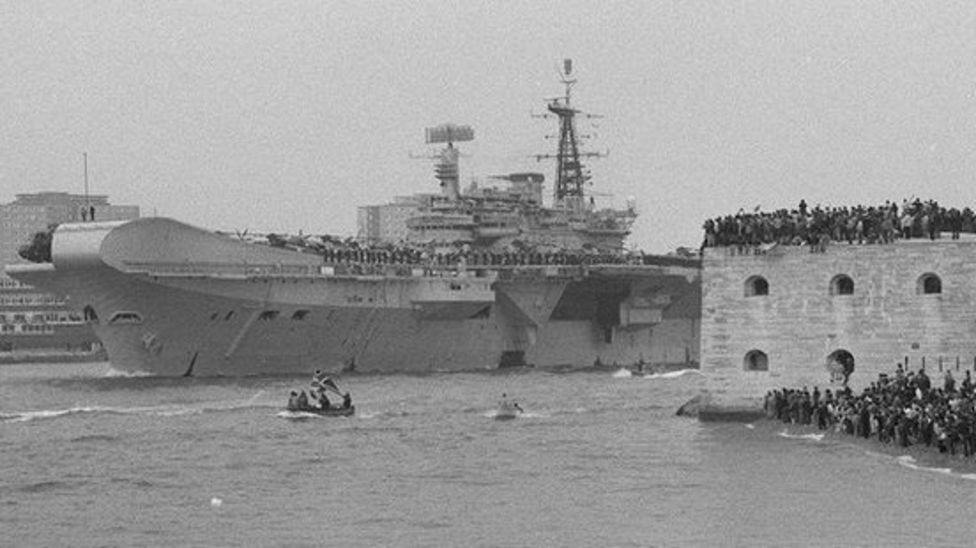 Falklands 40: Recalling Royal Marines' stand against invasion - BBC News