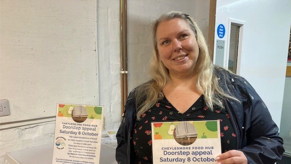 Cost of living: Coventry food hub warns supplies running out - BBC News