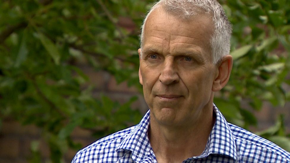 Former asylum seeker on hunger strike over his age - BBC News