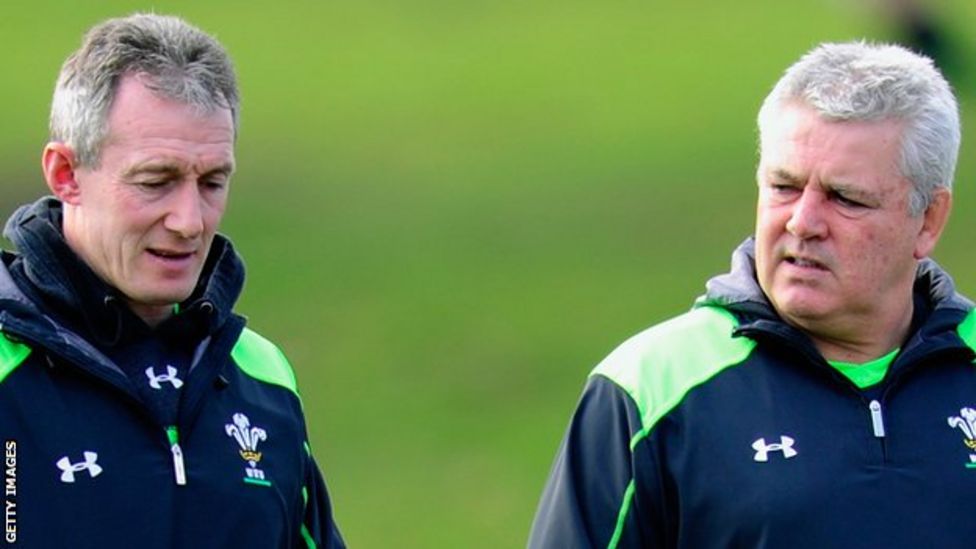 Decisions 'selfish', but exiles can play for Wales - Robert Howley ...
