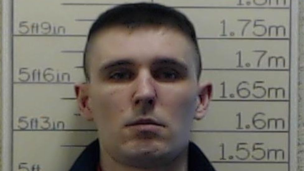 Absconded prisoner David Arthur found by police - BBC News