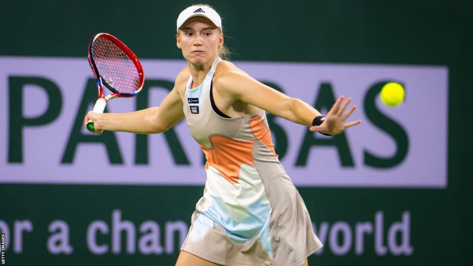 Indian Wells: Elena Rybakina beats Iga Swiatek in semi-finals - BBC Sport