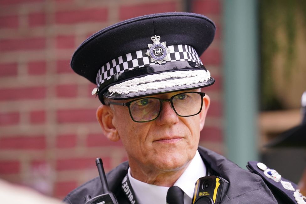 Met Police: Speed of reforms dependent on funding - Rowley - BBC News
