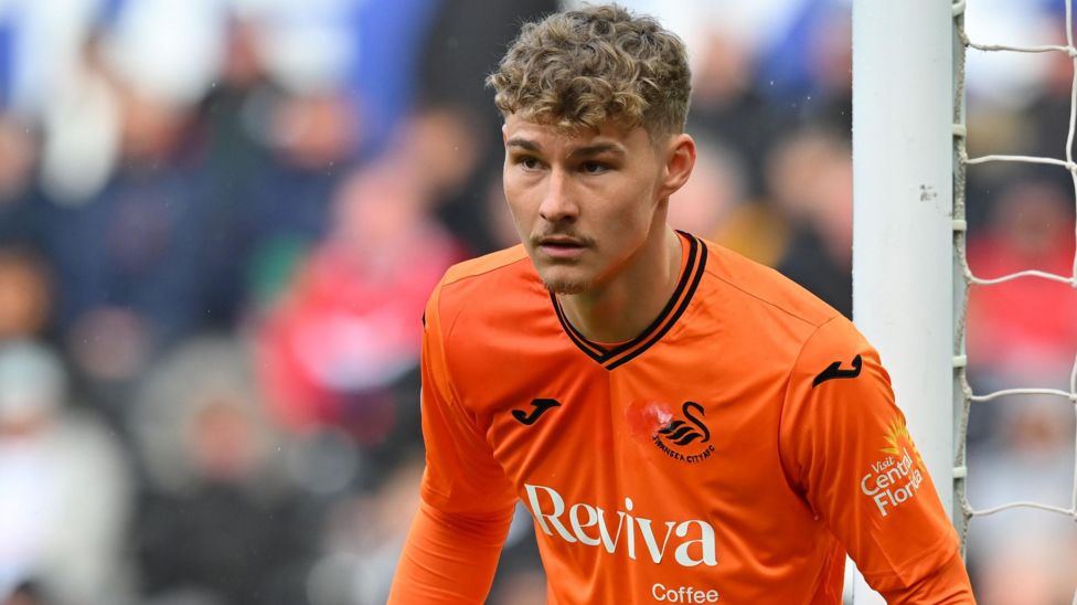 Hull City sign Carl Rushworth, Kasey Palmer, Mohamed Belloumi & Abu ...