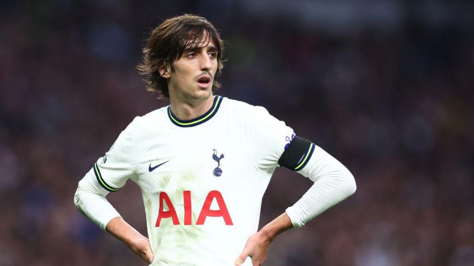 Tottenham: Bryan Gil set for Sevilla loan switch - BBC Sport