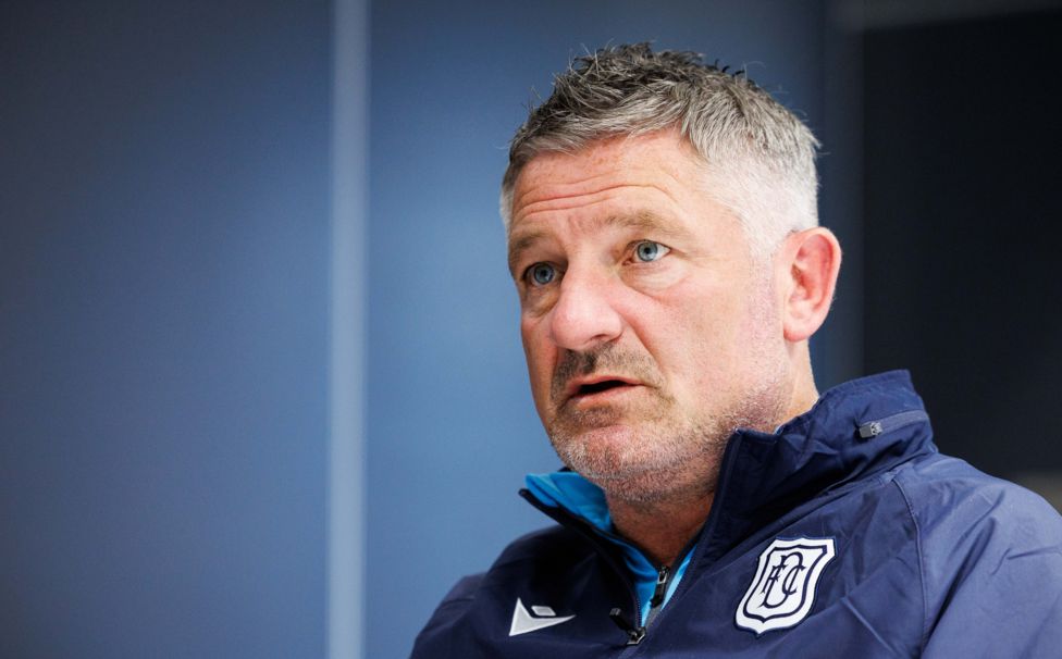 Docherty 'desperate to hear Dundee roar' - BBC Sport