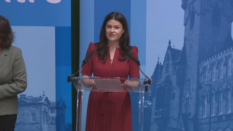 Scotland's new MPs to be sworn in at Westminster - BBC News