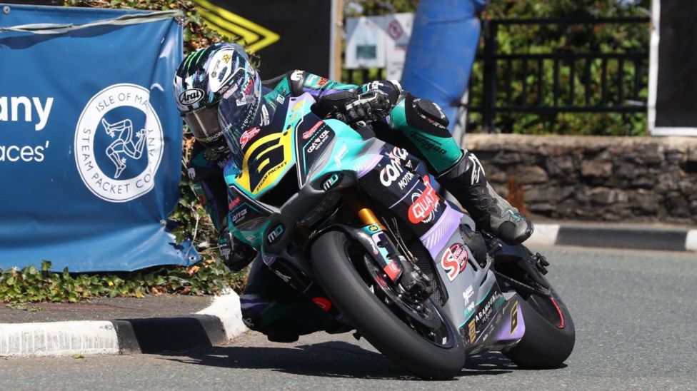 Southern 100: Davey Todd crowned solo champion for second time - BBC Sport