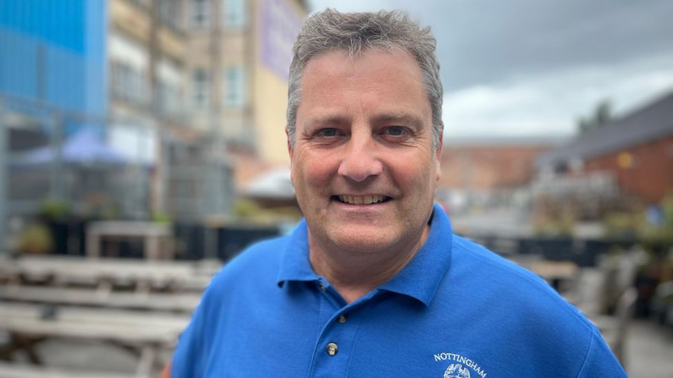 Nottingham landmark Old General pub statue rediscovered - BBC News