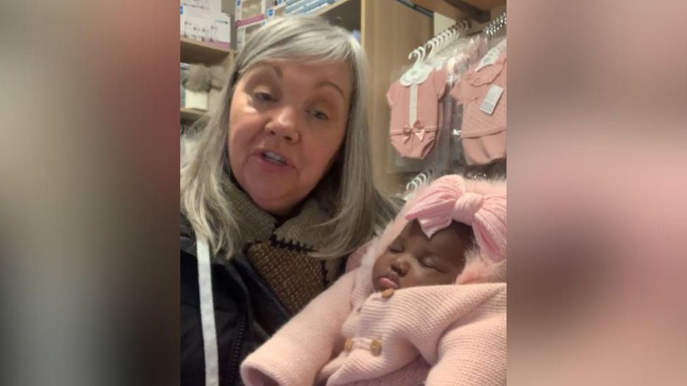 The Walsall pram seller and the viral TikTok baby video - BBC News