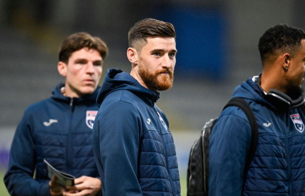 Ross County V Raith Rovers: Cowie names unchanged side - BBC Sport