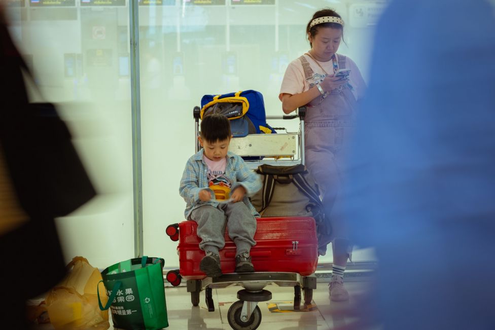 Worldwide IT issues: Systems starting to get back to normal - BBC Newsround