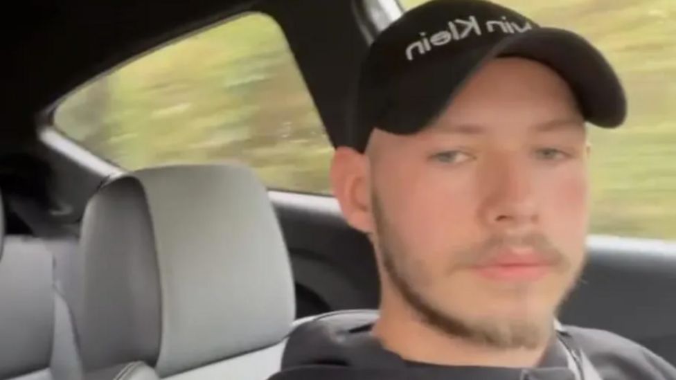 Liam Graham: Open verdict into man found dead in sea after crash - BBC News