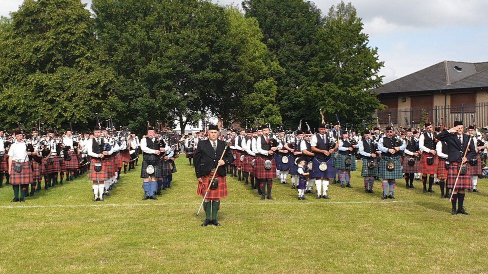 Corby Highland Gathering returns for first time in four years - BBC News