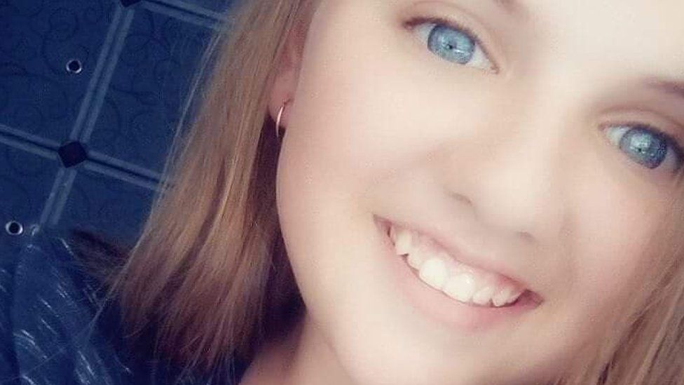 Student's 'freshers' flu' turned out to be meningitis - BBC News