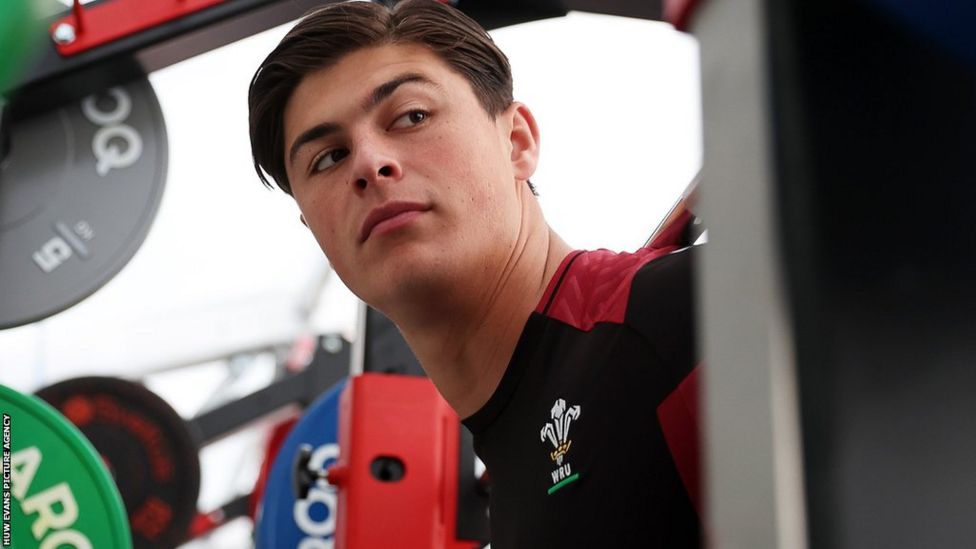 Louis Rees-Zammit: Wales coach Warren Gatland unsure if 'freak' wing ...
