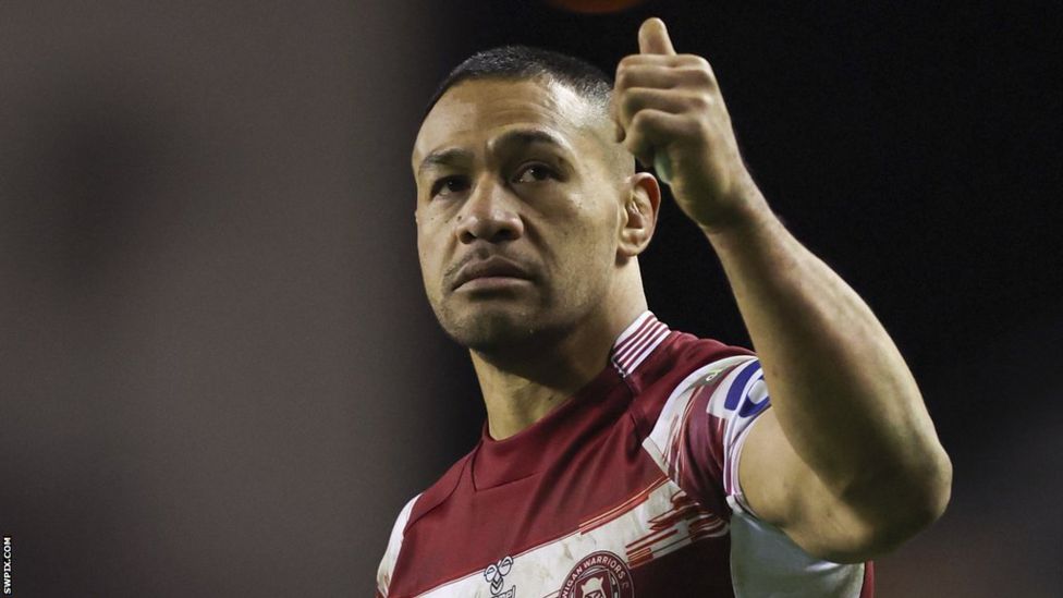 Willie Isa: Wigan Warriors veteran signs new one-year deal - BBC Sport