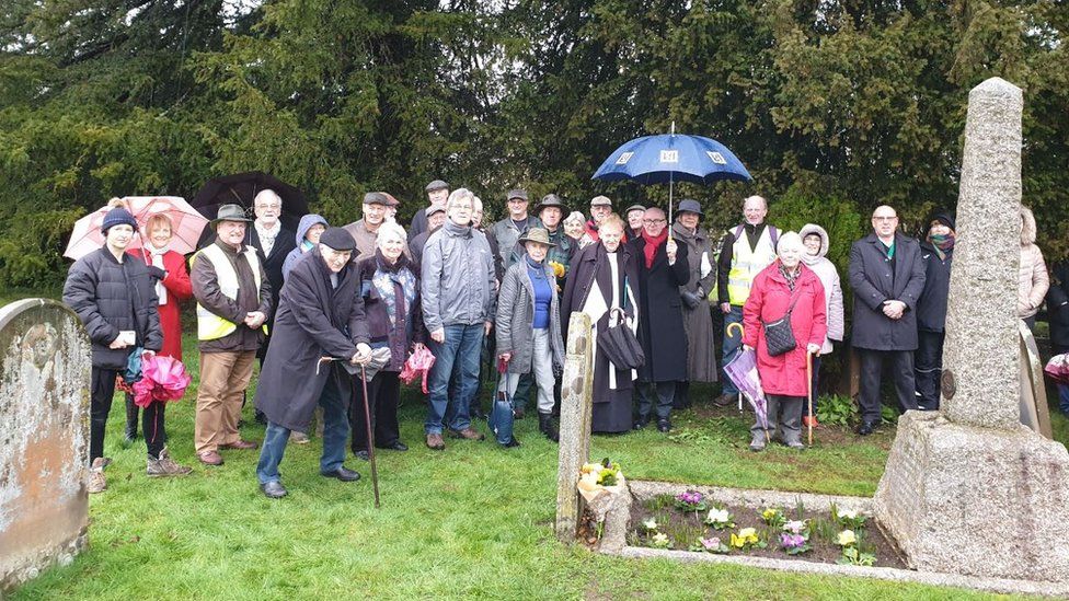 Walk held to celebrate farm workers champion Joseph Arch - BBC News