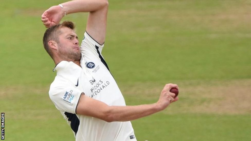 Tom Helm: Middlesex and England Lions pace bowler extends contract ...