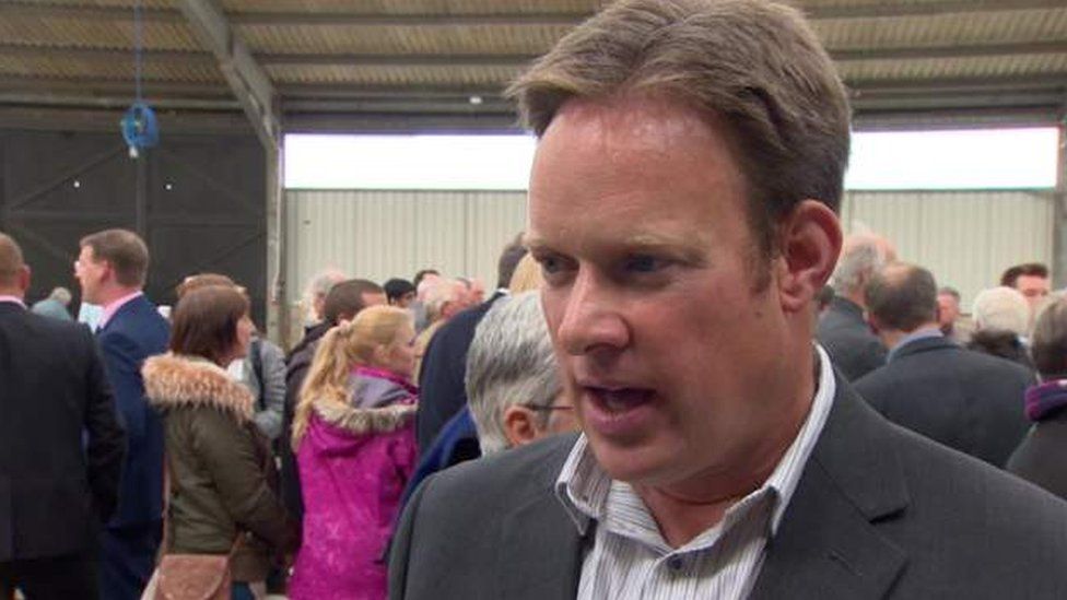 Cornwall Council: Lib Dems and independents regain power - BBC News