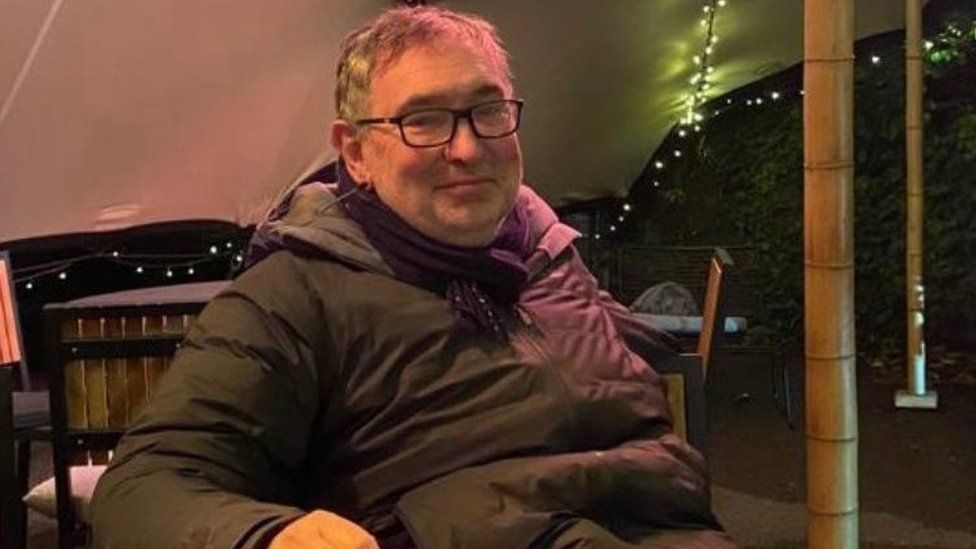 'Fydden i byth yn disgwyl i Dad fynd ar goll fel hyn' - BBC Cymru Fyw