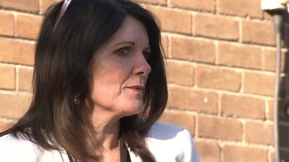 Rotherham abuse whistleblower Jayne Senior investigated - BBC News