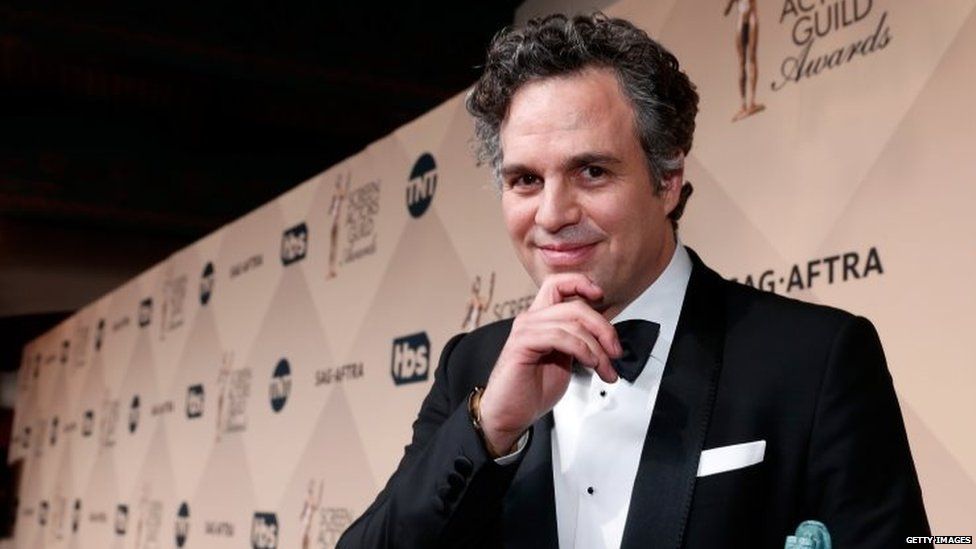 Mark Ruffalo: Hollywood star weighs into Woodburn Forest oil row - BBC News