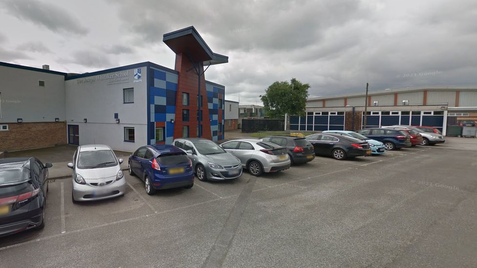 Rainworth school teacher who let pupil sleep overnight banned - BBC News