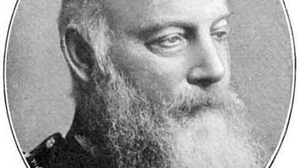 Sheffield: Football rules pioneer in blue plaque tribute - BBC News