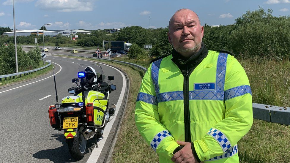 Road safety plea for A40 ahead of summer getaways - BBC News