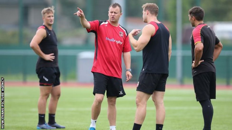 Hendre Marnitz: Dragons sack South African defence coach - BBC Sport