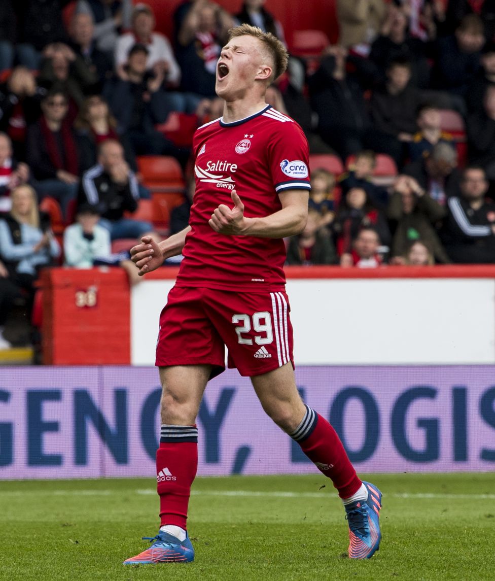 Barron attracts Serie A interest; Dons want Boyce - BBC Sport