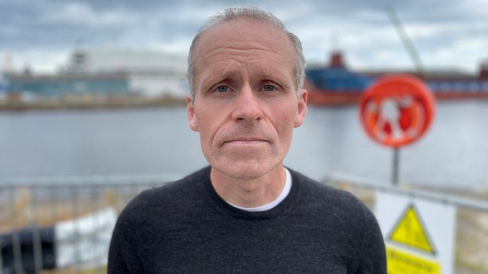 Council concerns over Edinburgh refugee ship plan - BBC News