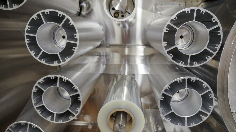 Climate change: Low cost, low energy cooling system shows promise - BBC ...